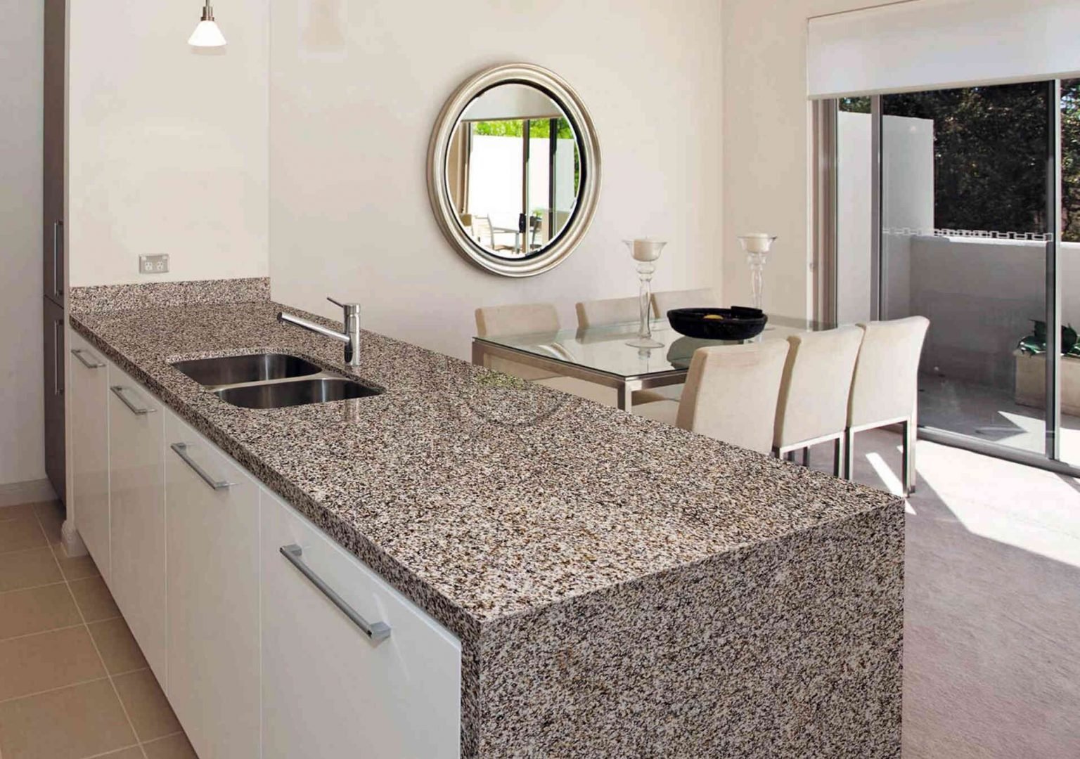 Encimera de granito Mondariz - Mármoles Artesanos