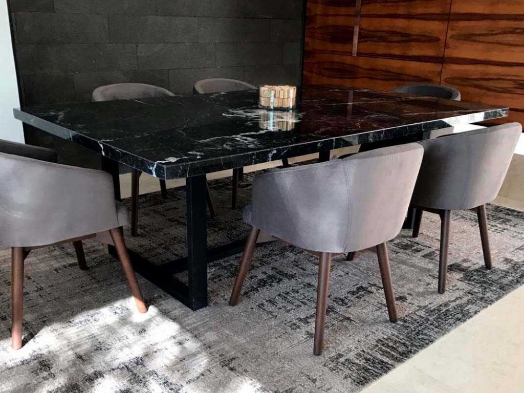 Mesa de granito Negro Cheyenne - Mármoles Artesanos